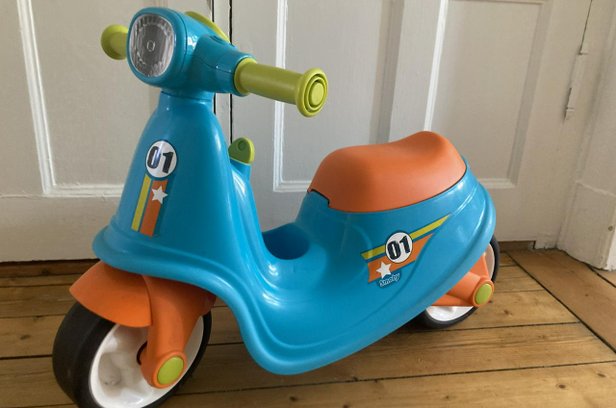 smoby motorcykel sparkcykel inomhus säljes i Stockholms stad | Blocket