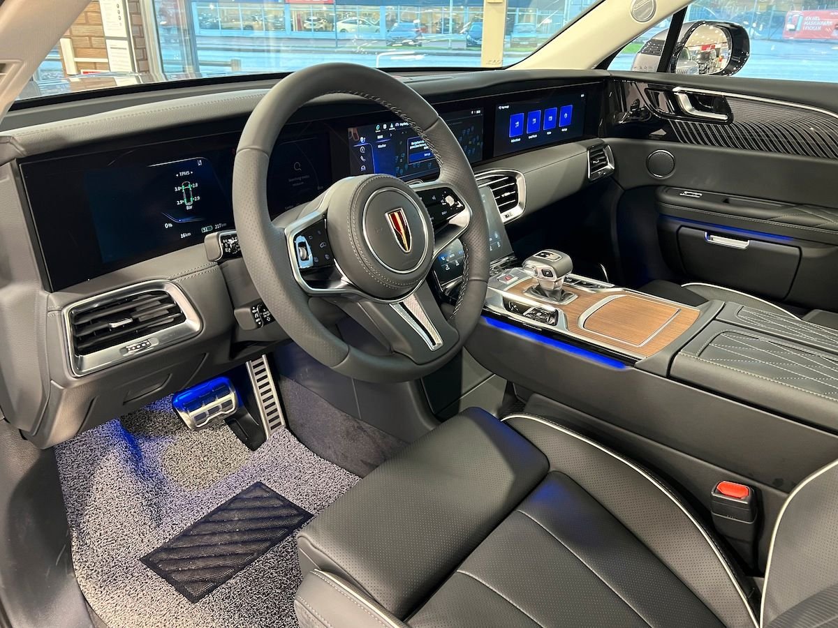 For sale - Hongqi E-HS9 Exclusive 99 kWh AWD, 551hp, 2022 for sale at ...