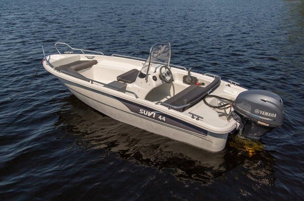 Suvi 44 + Mercury 25hk - NYHET 2024, OTROLIGT - såld eller borttagen