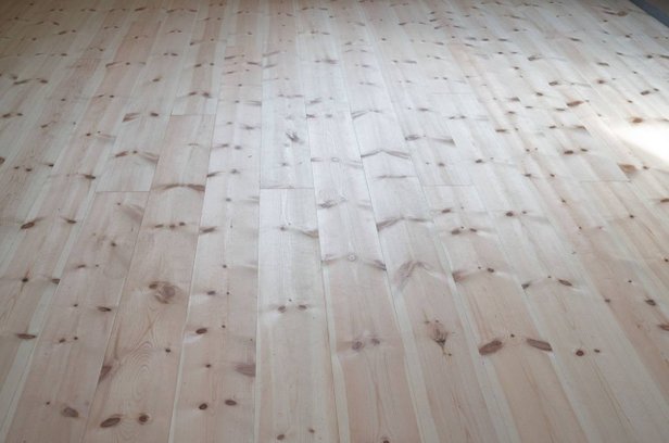 Gran och Furugolv /Ek golv Lister Prima Kvalitet säljes i Göteborgs stad | Blocket