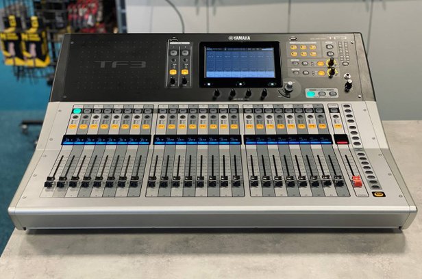 Yamaha TF3 Digital Mixing Console säljes i Jö - såld eller borttagen