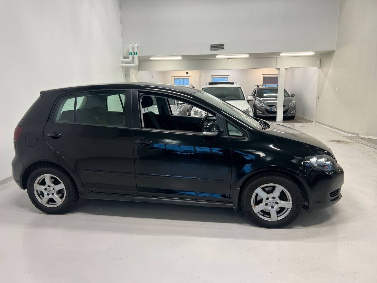 For sale - Volkswagen Golf Plus 1.6 TDI BMT Manual, 105hp, 2012 for ...