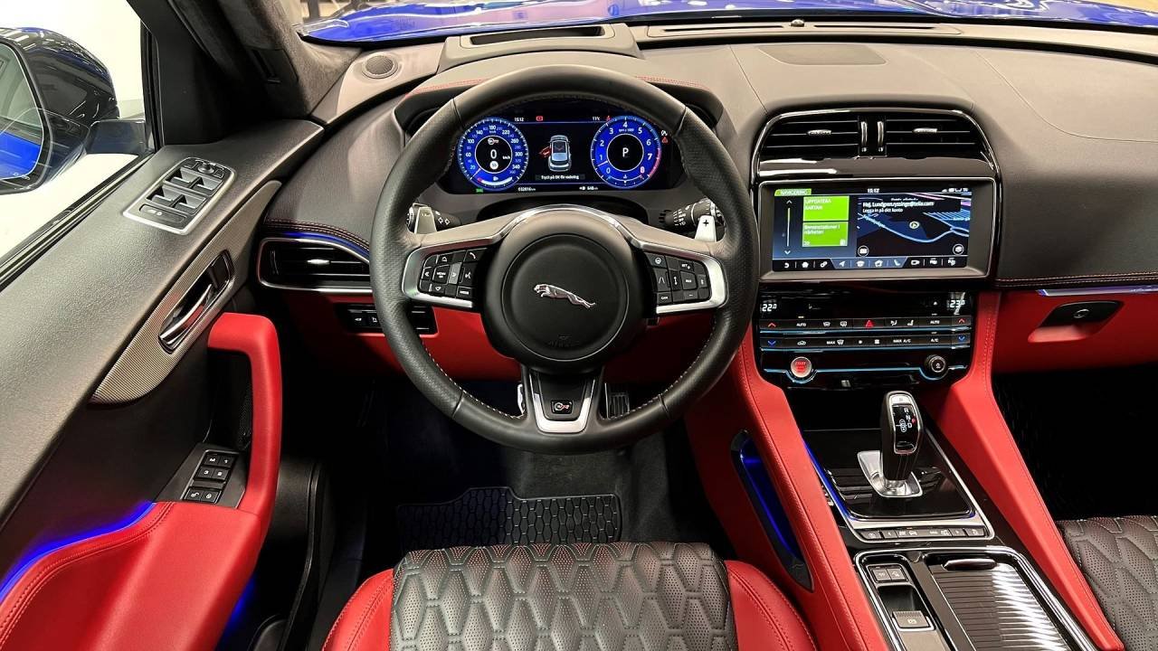 For sale - Jaguar F-Pace SVR Automatic, 550hp, 2020 for sale at Auto ...