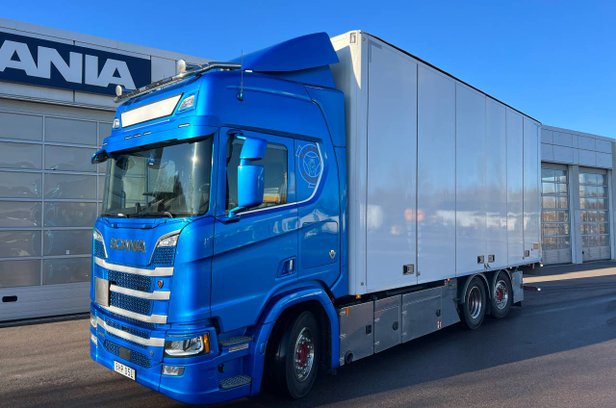 Scania R590 6x2*4 V8 Fjärrbil säljes i Malmö - såld eller borttagen