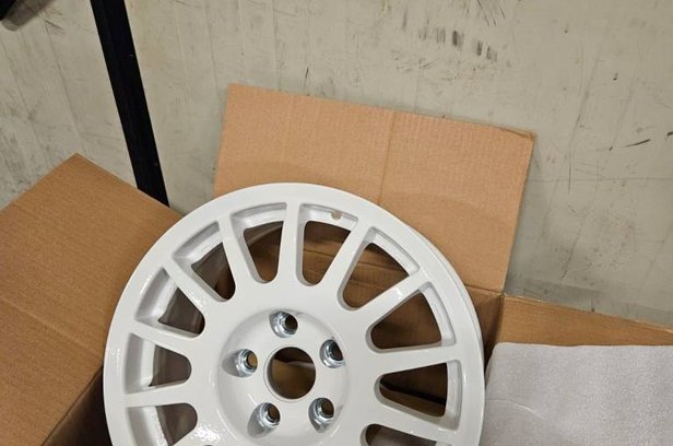 Rallyfälg 6.5x15 Volvo säljes i Karlstad | Bl - såld eller borttagen