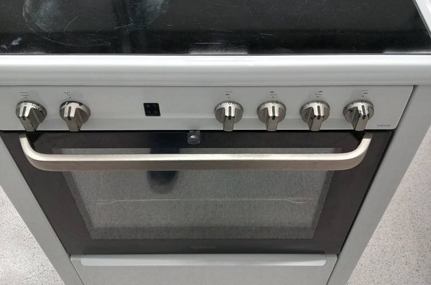 beg. Electrolux spis med glashäll 70cm 400V säljes i Västerås | Blocket