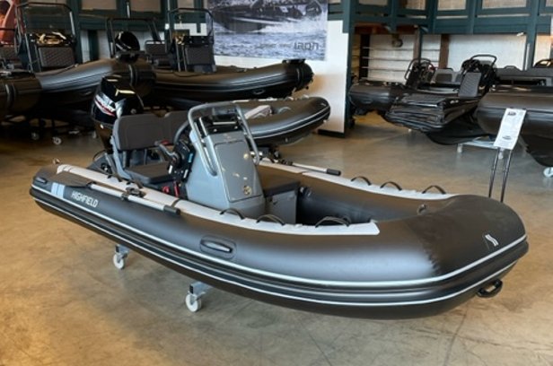 Highfield GT 380. Mercury 30 hk. (ny båt klar för lev) säljes i Nacka ...