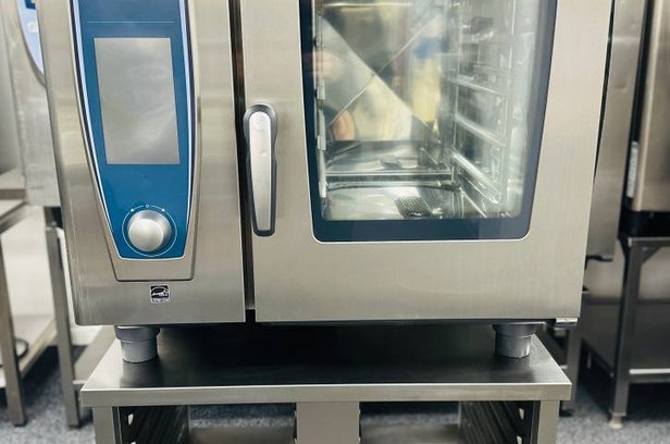 Rational ugn SCC 61 toppskick 2018 5bleck säl - såld eller borttagen