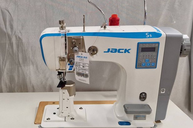 1-nåls pelarmaskin Jack S-5 säljes i Flera platser | Blocket