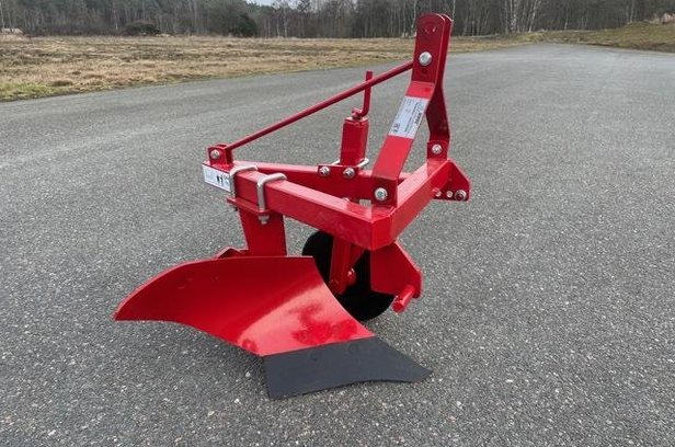 Enskärig plog till mindre traktorer säljes i Varberg | Blocket
