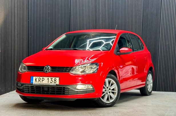 Volkswagen Polo 1.2 TSI 1 Ägare Lågmil Välskött 90hk Euro 6 säljes i ...