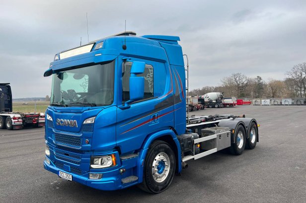 Scania P500 Lastväxlare Tandem Next Gen sälje - såld eller borttagen