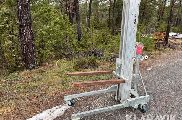 Alp-lift/ materiallift, Alp-lift /materiallyf - såld eller borttagen