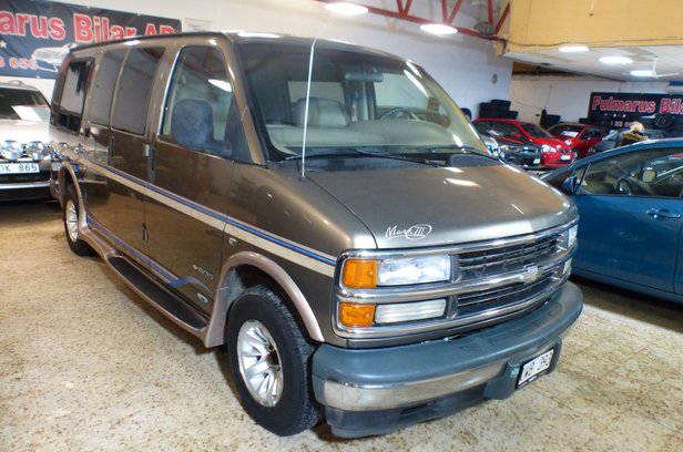 Chevrolet Express G1500 Conversion Van 5.7 V8 - såld eller borttagen