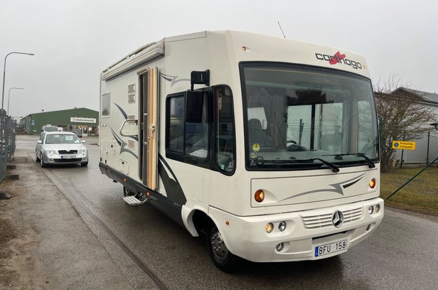 Carthago 690 Mercedes Benz Rymlig Kvalitets husbil säljes på Gotland ...