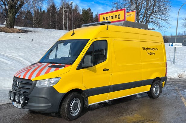 Mercedes-Benz Sprinter 211 CDI Varnings/VTL bil säljes i Sundsvall ...