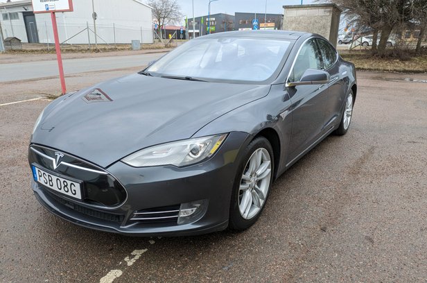 Tesla Model S S85/super erbjudande säljes i Uppsala | Blocket