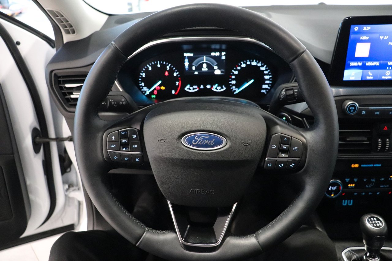 Till salu - Ford Focus Active Kombi 1.0 EcoBoost Hybrid Manuell, 125hk ...