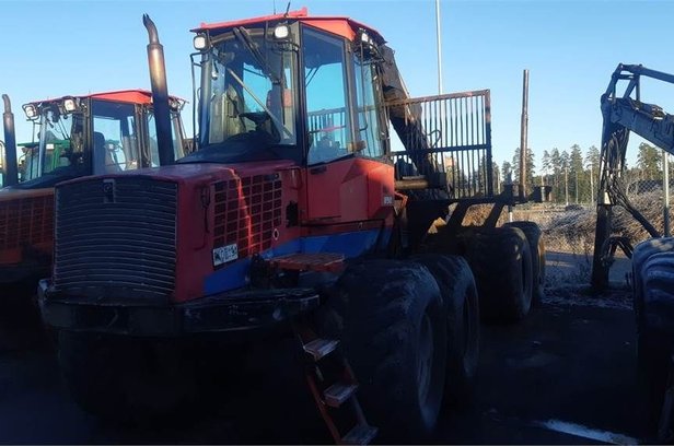 Valmet 890 Demonteras säljes i Eda | Blocket