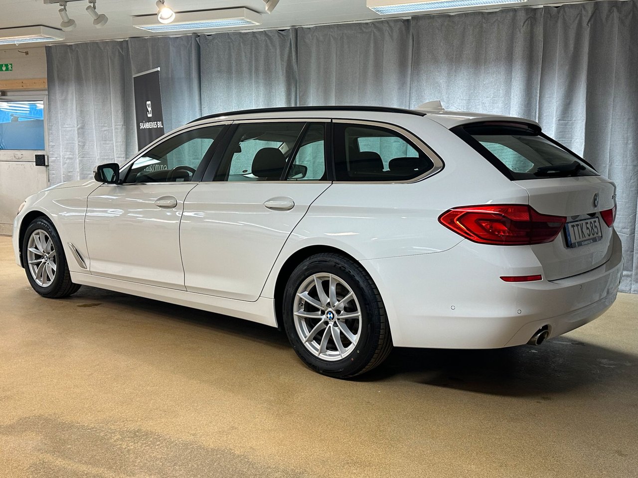 For sale - BMW 520d Touring Steptronic, 190hp, 2018 for sale at ...