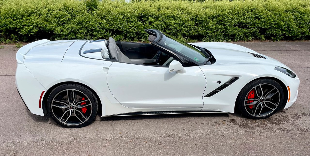 For sale - Chevrolet Corvette Stingray Convertible Manual, 466hp, 2015 ...