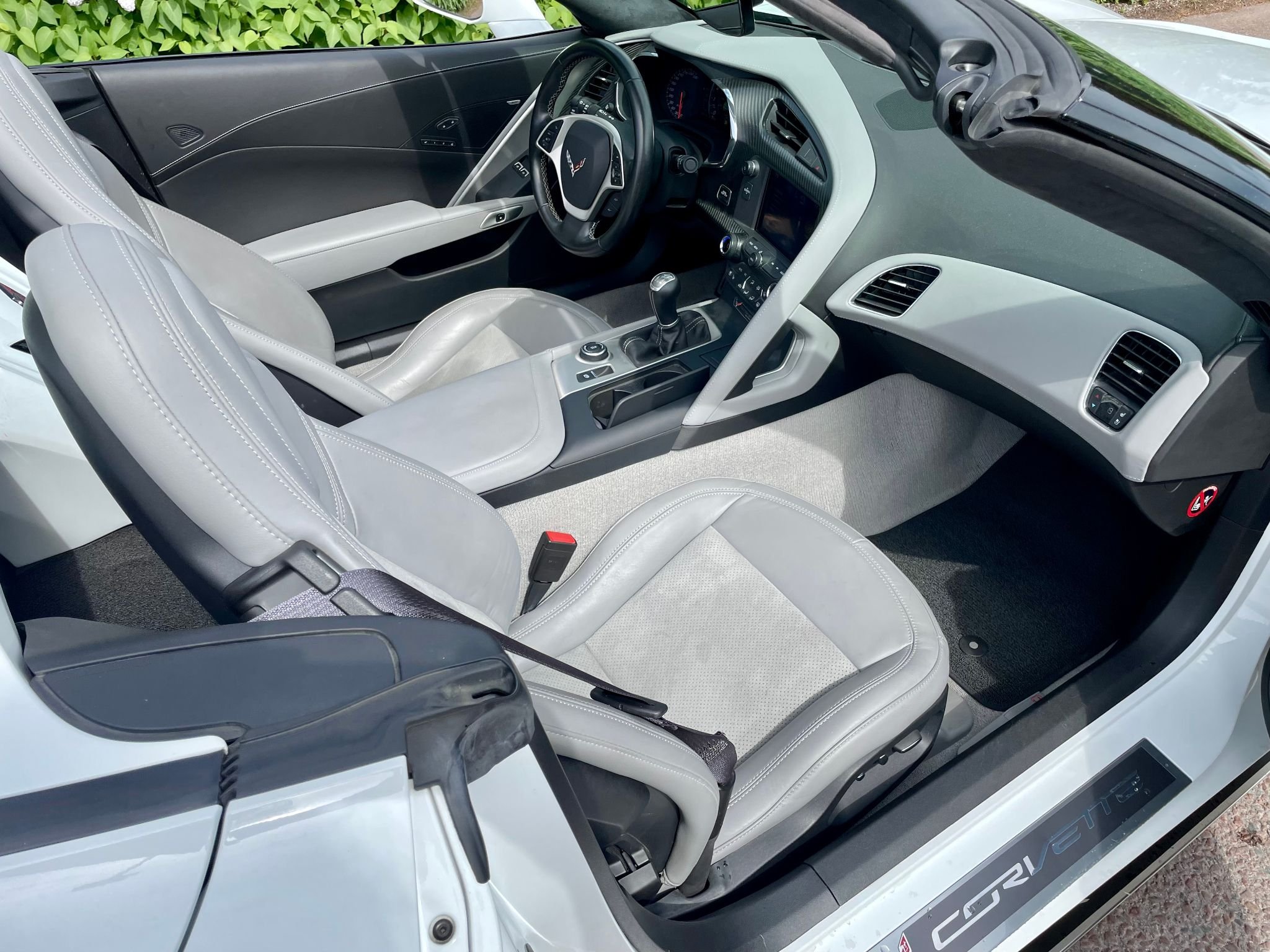 For sale - Chevrolet Corvette Stingray Convertible Manual, 466hp, 2015 ...