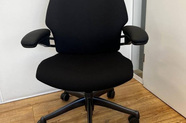 Humanscale Freedom Full Option säljes i Stockholms stad | Blocket