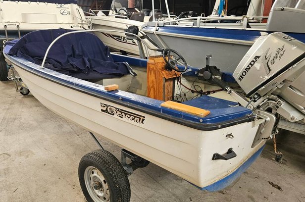 Crescent 434 styrpulpet Honda BF9,9 -97 sälje - såld eller borttagen