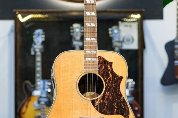 2010 Gibson Sheryl Crow Signature Model Country Western natu säljes i ...