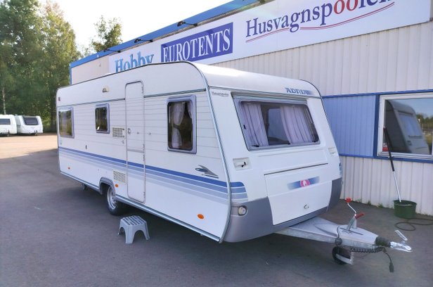 Adria UNICA C 563 UL Långbäddar, Alde, Förtält säljes i Hammarö | Blocket