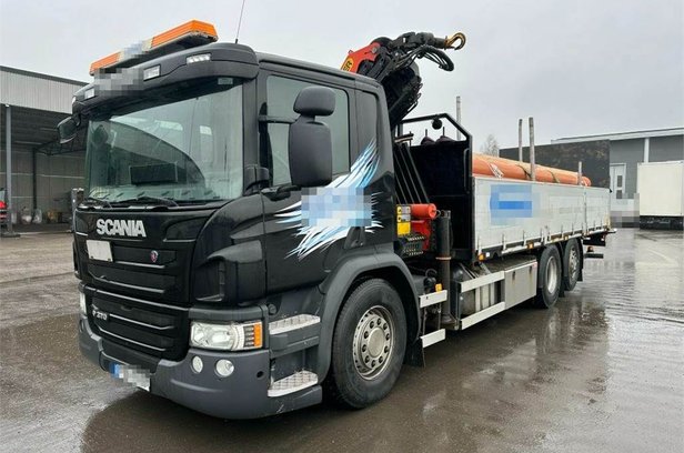 Brädgårdsbil Scania P370 med Palfinger PK18002-EH och bakgav säljes i ...