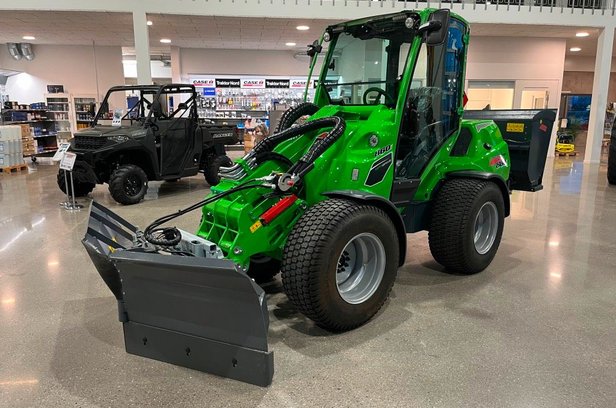 Avant 860i ”Snöröjaren” omg leverans säljes i Nykvarn | Blocket