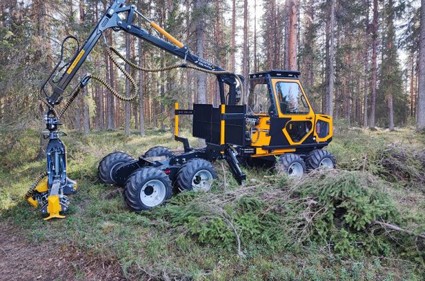 Miniskotare / Skördare Kinetic 437 2025 Editi - såld eller borttagen