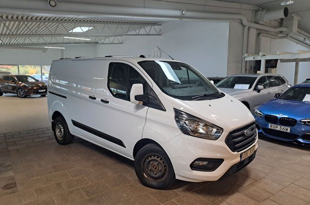 Ford transit Custom 280 2.0 Aut Parkv. Drag "MOMS" säljes i Västerås ...