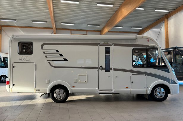 Hymer B588 Bianco Line 150HK Aut Långbädd! ALDE! Hyd stödben säljes i ...
