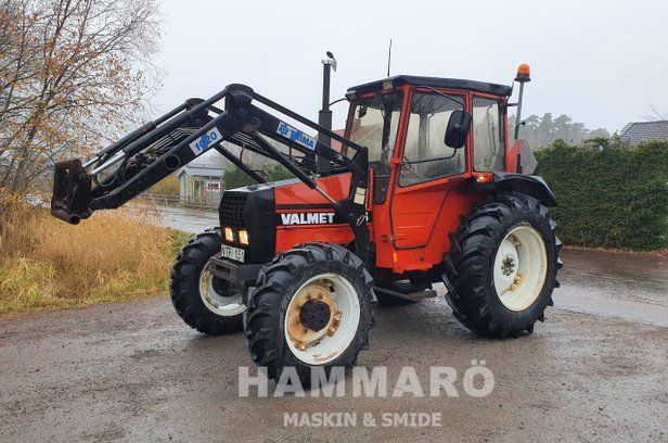 Valmet 405 4WD med Trima lastare "3866 tim" s - såld eller borttagen