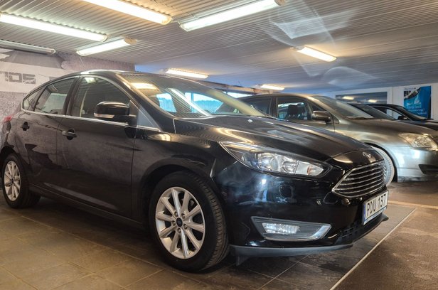 Ford Focus 1.0 EcoBoost Automat, Titanium Euro 6, NY Kamrem säljes i ...