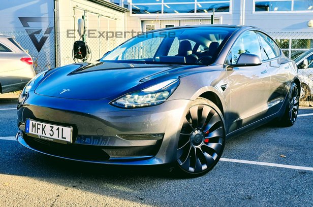 Tesla Model 3 Performance Refresh AWD Pano Sv-Såld REA! säljes i Tyresö ...