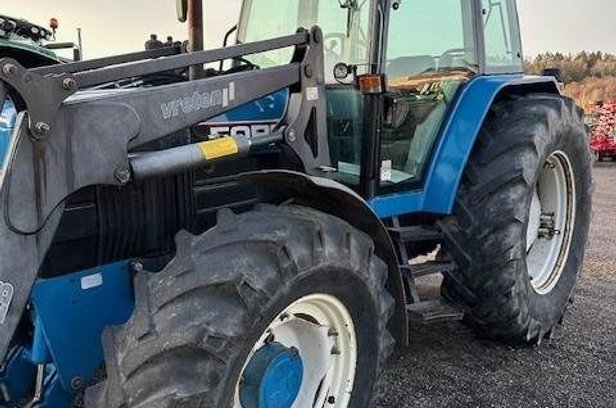 Ford New Holland 8240 TRAKTOR säljes i Kungälv | Blocket