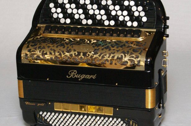 Dragspel beg Bugari Classic Gold 4-k cassotto - såld eller borttagen