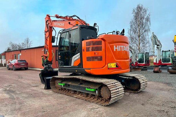 Hitachi ZX135-7 säljes i Karlstad | Blocket