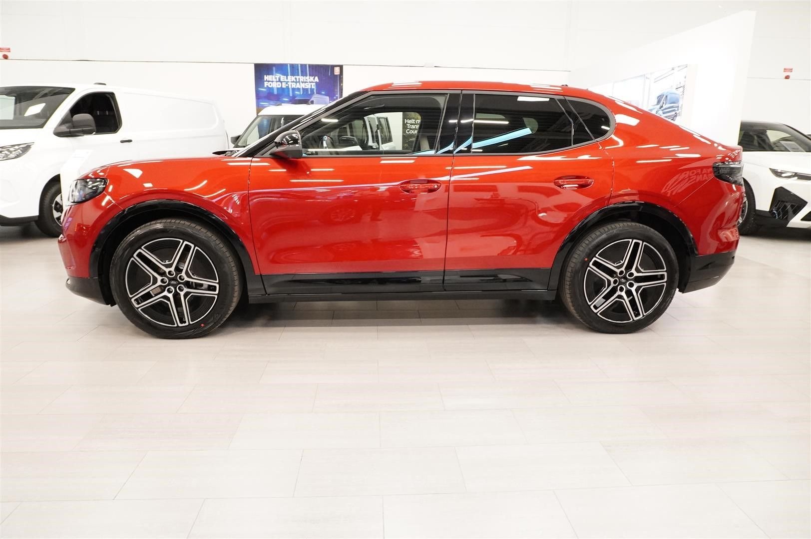 Till salu - Ford Capri EV Extended Range AWD 79 kWh AWD, 340hk, 2025 till salu hos Holmgrens Bil ...