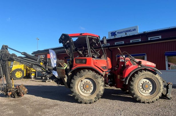 Reservdelar till Huddig 860D säljes i Linköping | Blocket