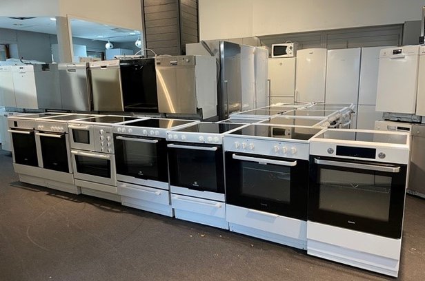 REA:Spis inductionshäll 60/70cm.Ugn.Häll.Mikro med garanti säljes i ...