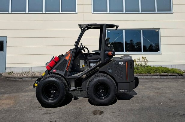 Castloaders 40XD - Kompaktlastare säljes i Vara | Blocket