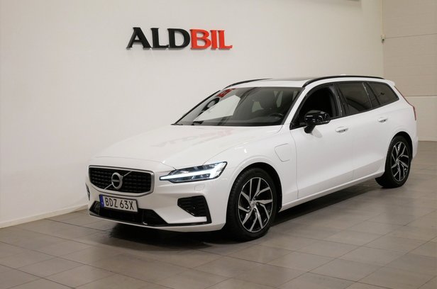 Volvo V60 T8 392hk AWD R-Design Aut / Backkamera / Pano / VO säljes i ...
