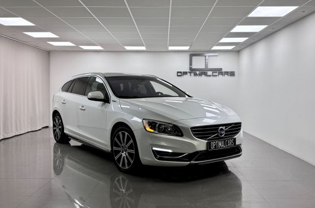 Volvo V60 D6 Plug-in Hybrid Aut AWD Summum 283HK Läder säljes i ...