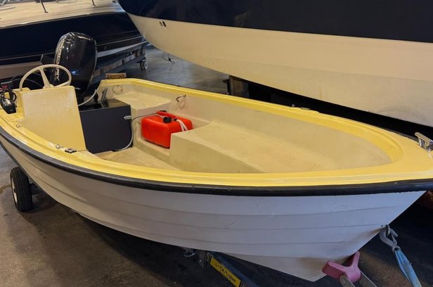 Crescent 430 -81 / Mercury F25 -99 / TK trailer säljes i Ängelholm ...