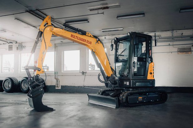 Multiloader EC40 Grävmaskin (299 950:-Ex moms) säljes i Karlstad | Blocket