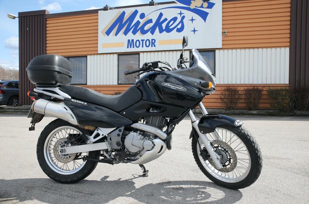 Suzuki XF650 Freewind säljes i Växjö | Blocket